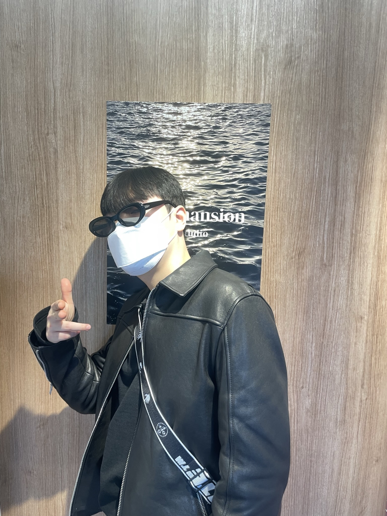 (@naguswns) 님의 게시물 | KREAM