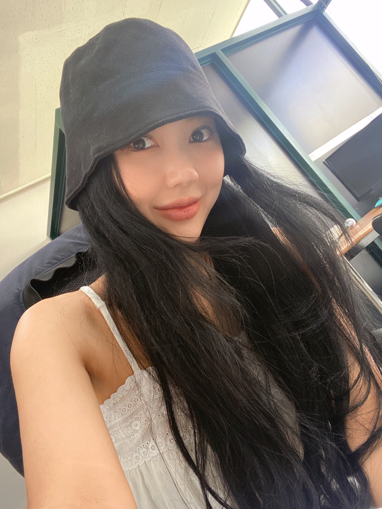 insta. ddduvvv (@ddduvvv) 님의 게시물 | KREAM