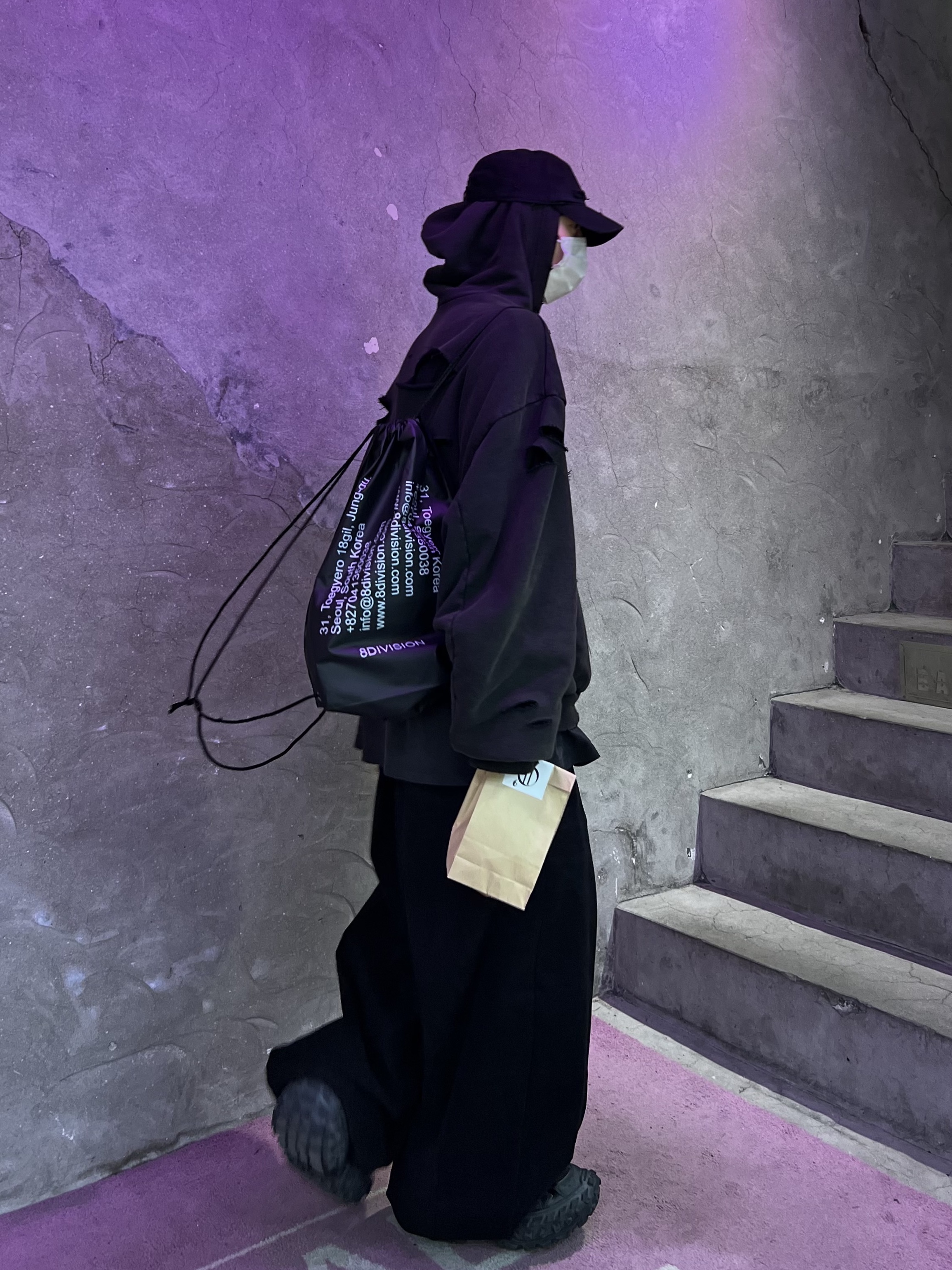 소코년 (@sonyunko) 님의 게시물 | KREAM