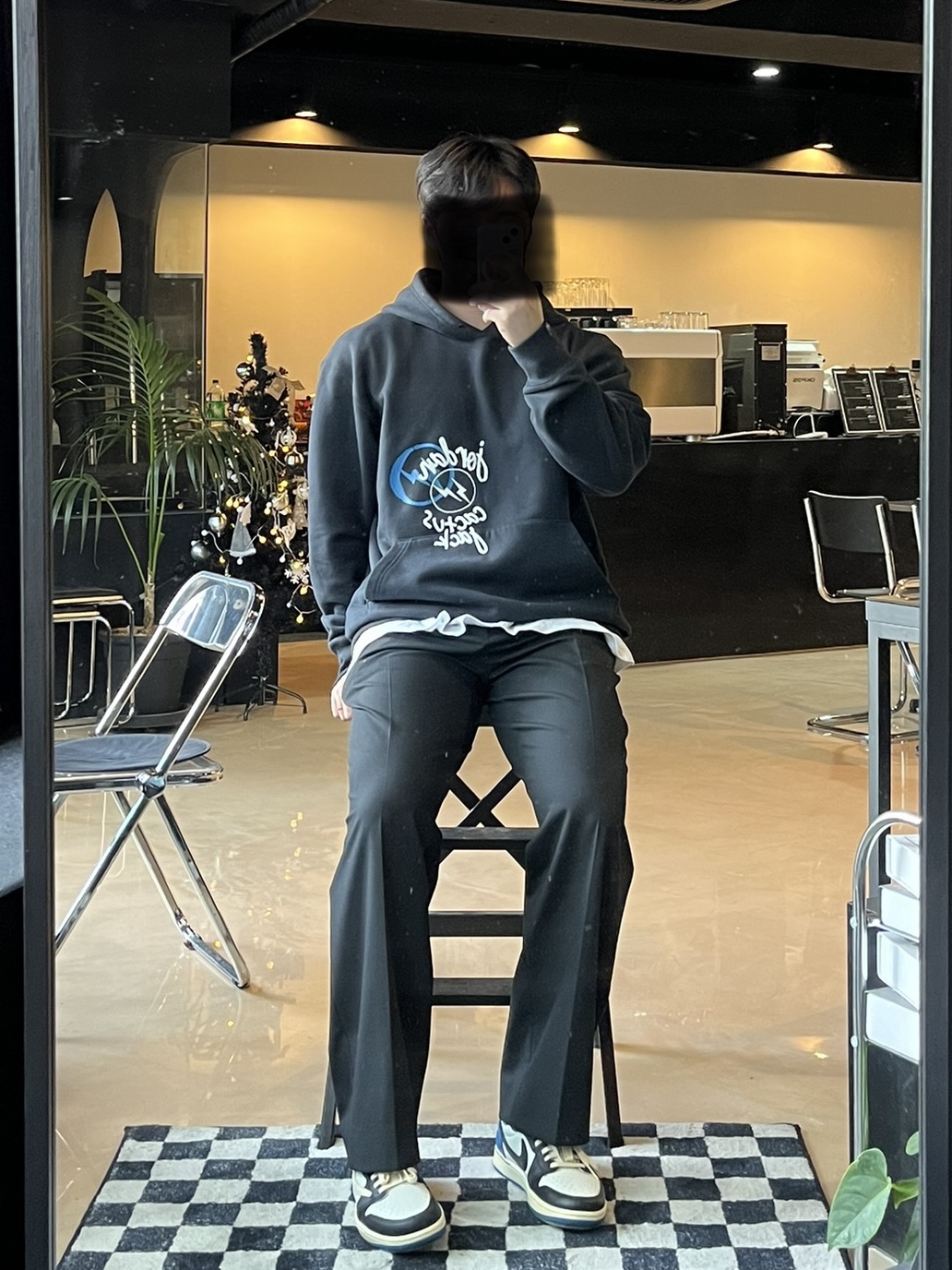 ? (@jhkk__) 님의 게시물 | KREAM