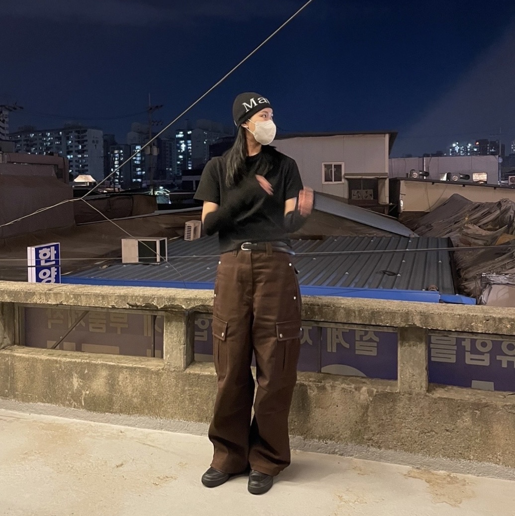 유담 (@udam_) 님의 게시물 | KREAM