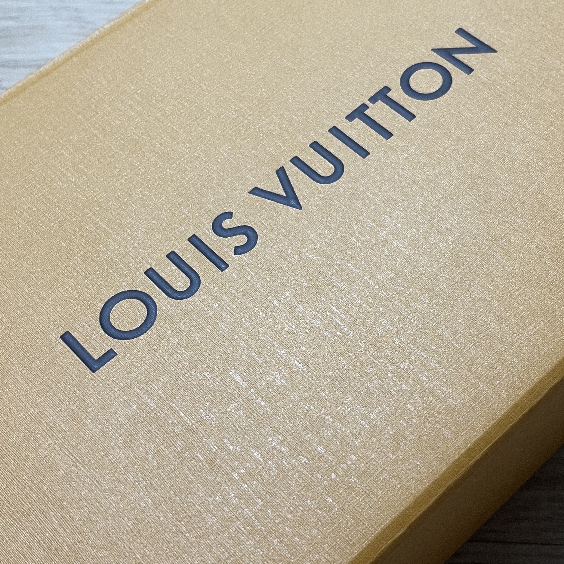 으쭈 (@jin.bae) 님의 게시물 | KREAM