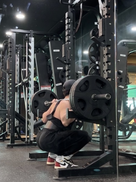 ? (@jhkk__) 님의 게시물 | KREAM