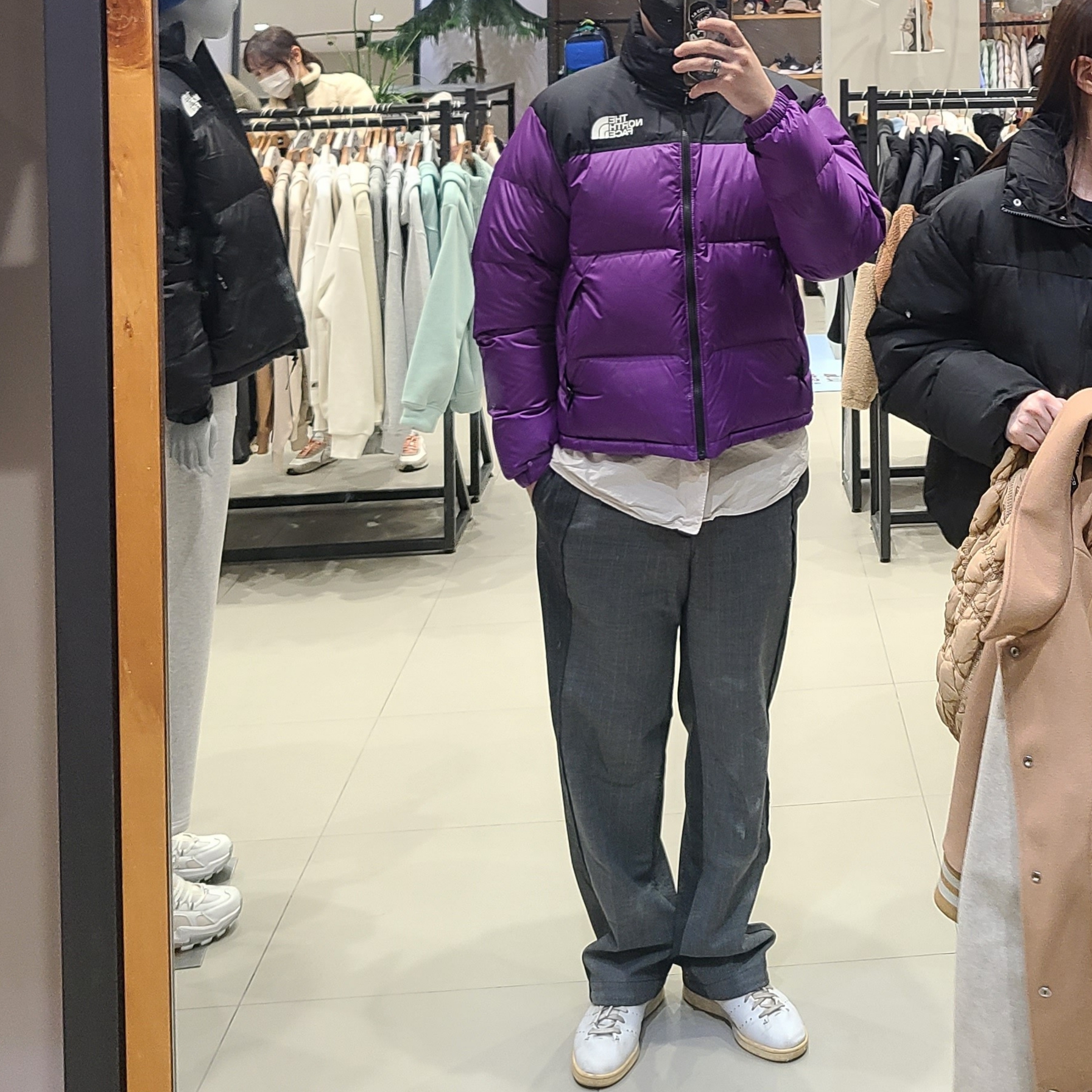 (@goraf) 님의 게시물 | KREAM