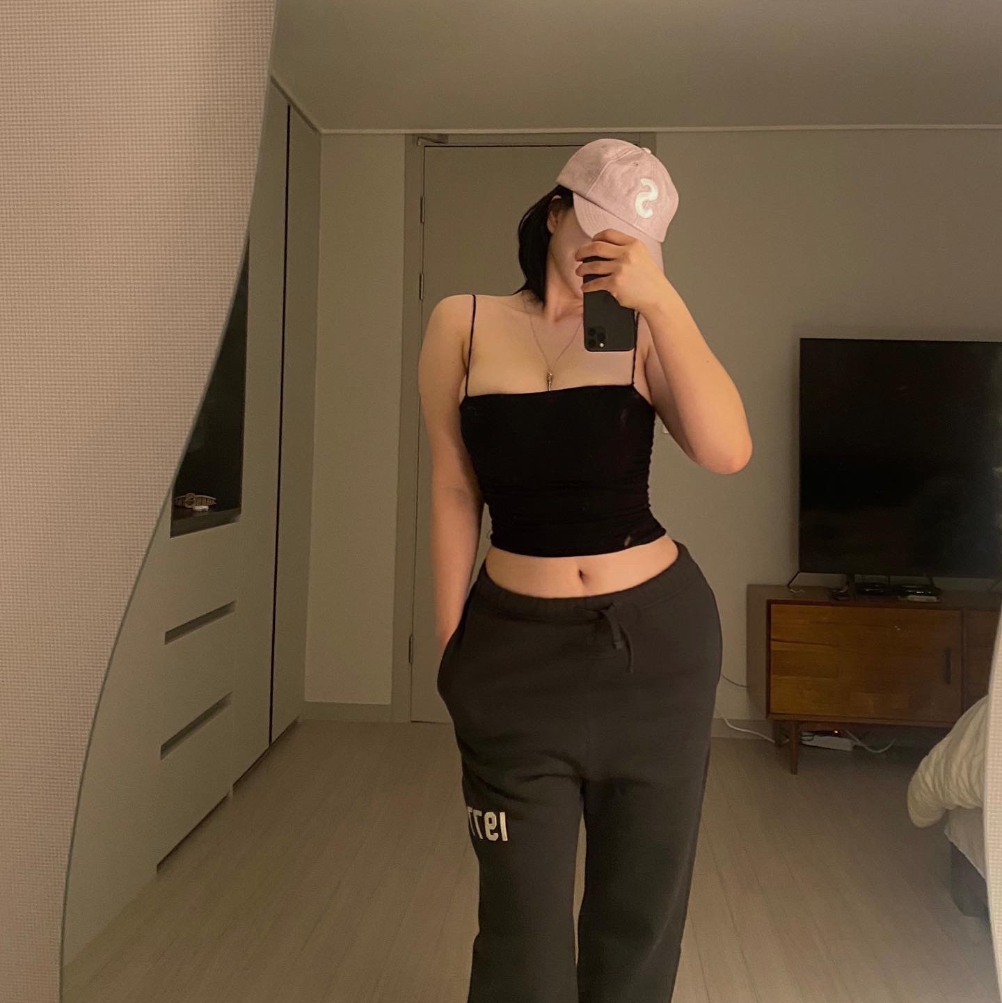 - (@8mnmnm) 님의 게시물 | KREAM