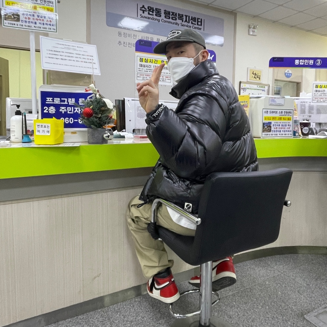 이면빈 (@imb03) 님의 게시물 | KREAM