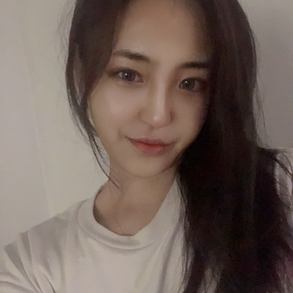 ellaaa (@ella112) 님의 게시물 | KREAM