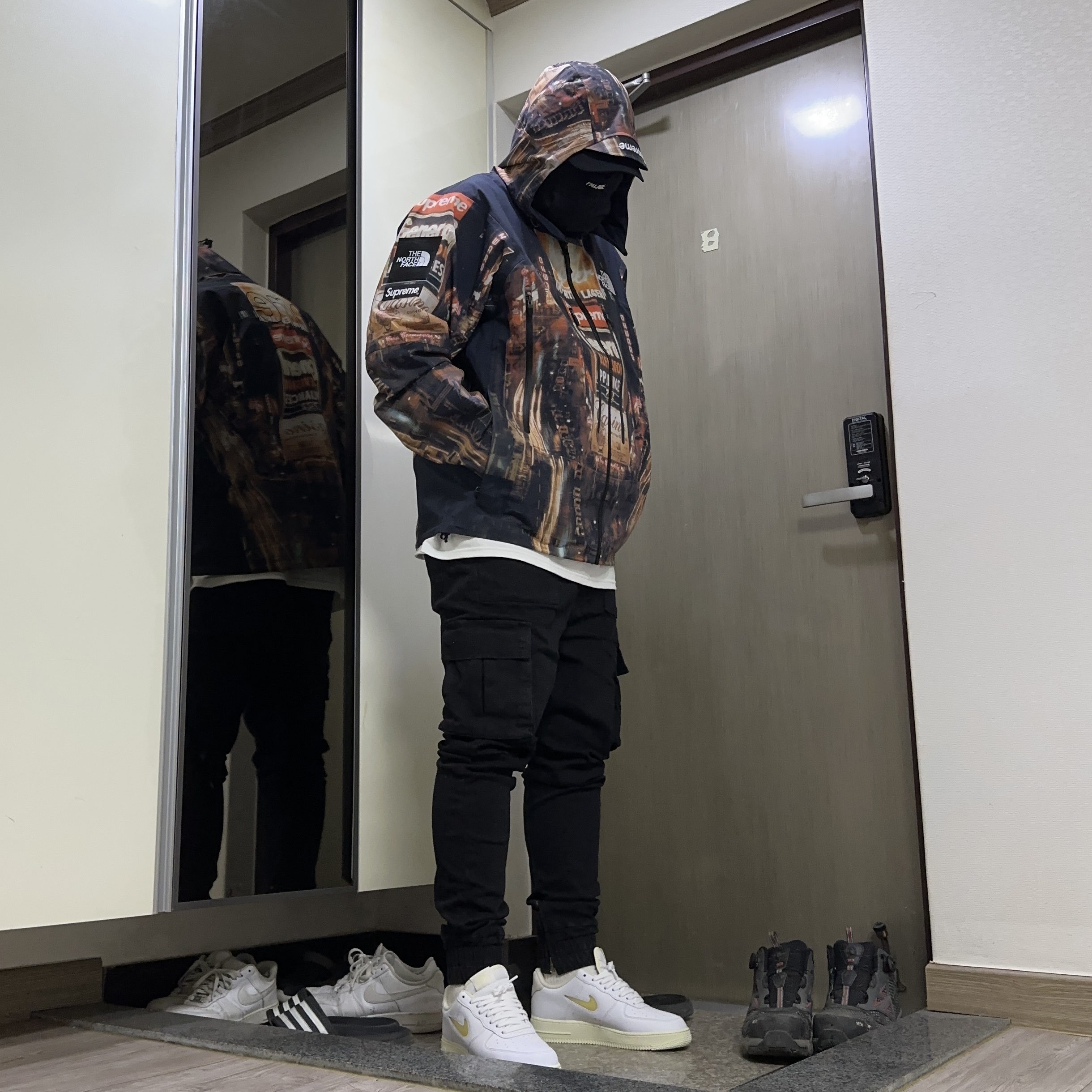 일당백 (@hi._.bye) 님의 게시물 | KREAM