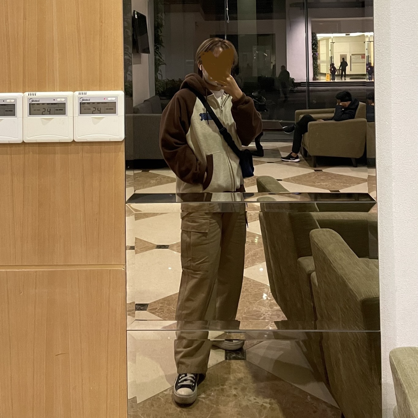 😎 (@ohssi.td) 님의 게시물 | KREAM