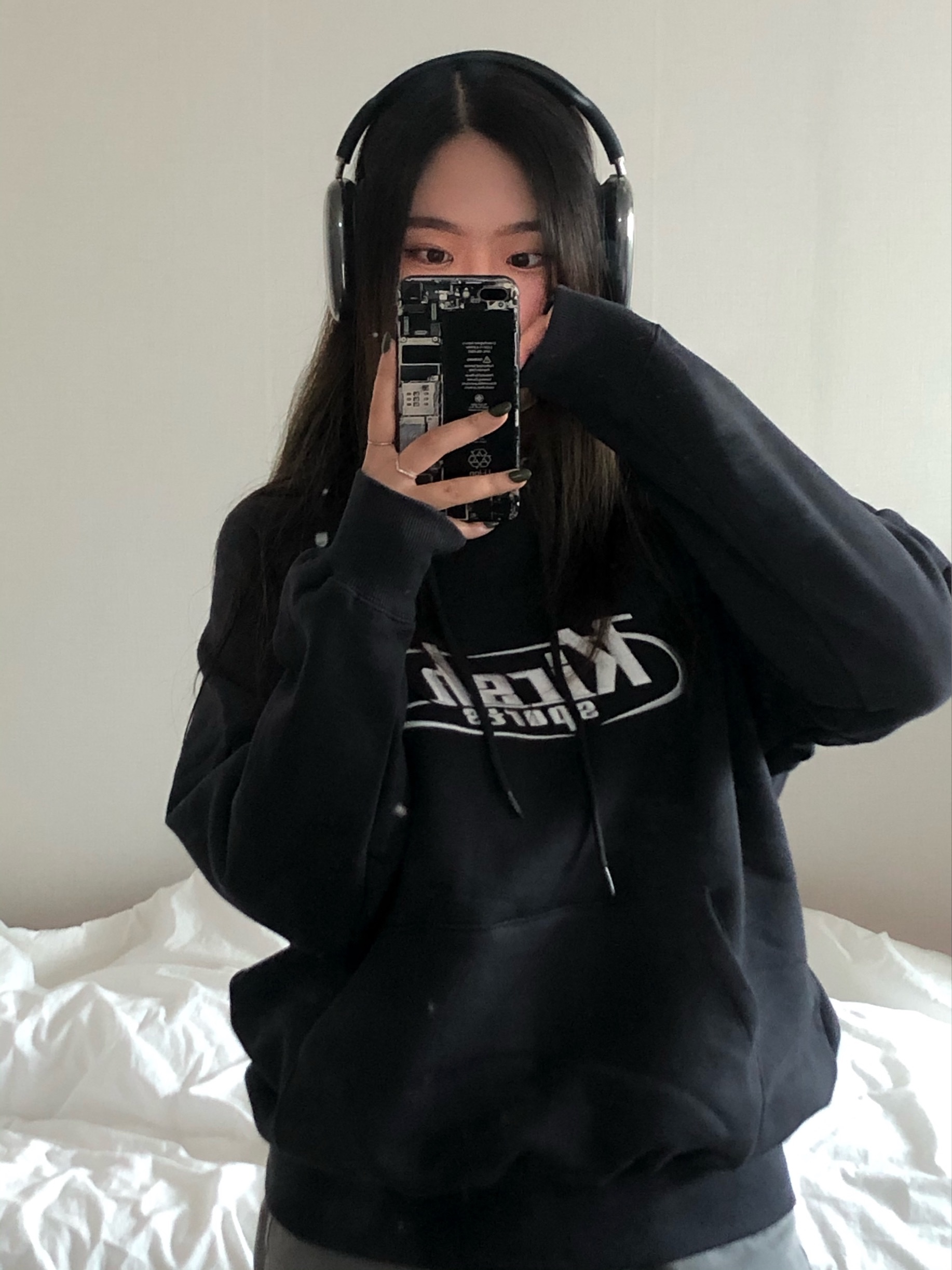 현진 (@__daawn) 님의 게시물 | KREAM