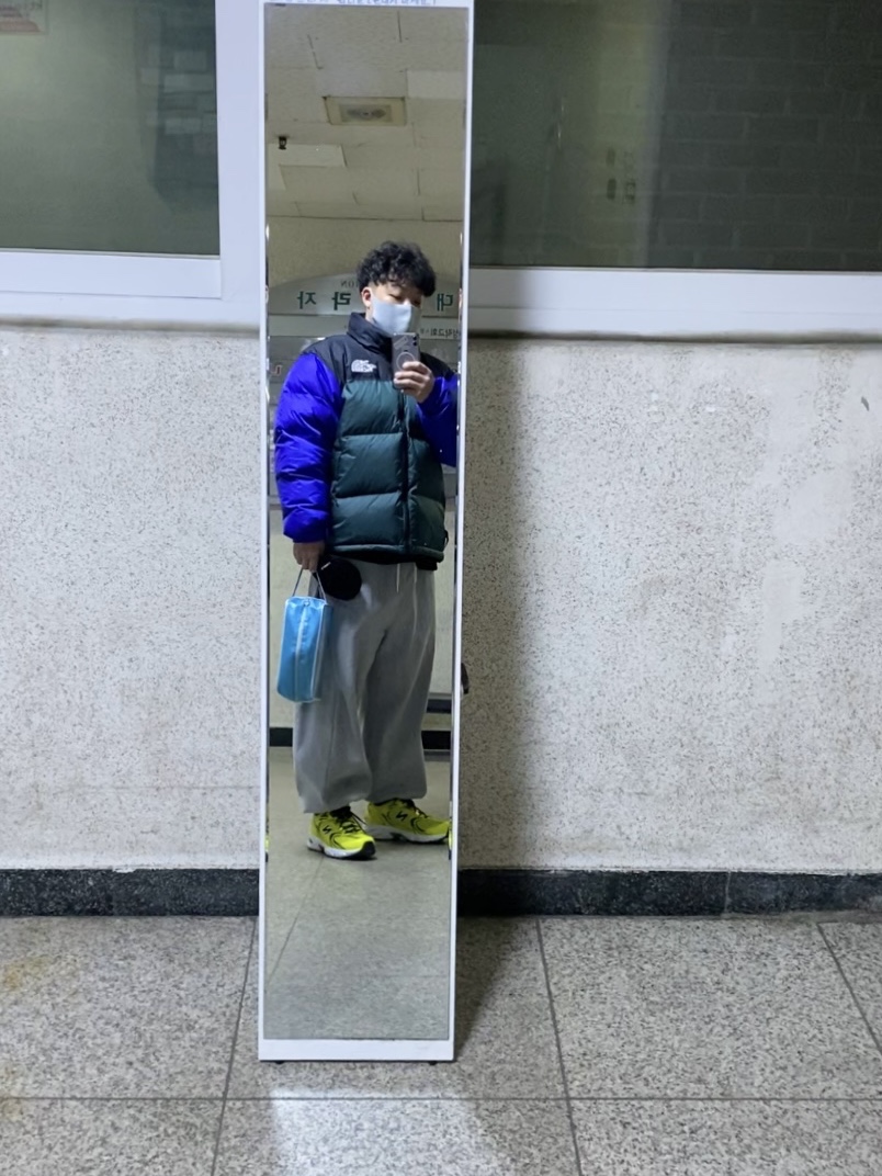 midnight navy (@g_shit) 님의 게시물 | KREAM