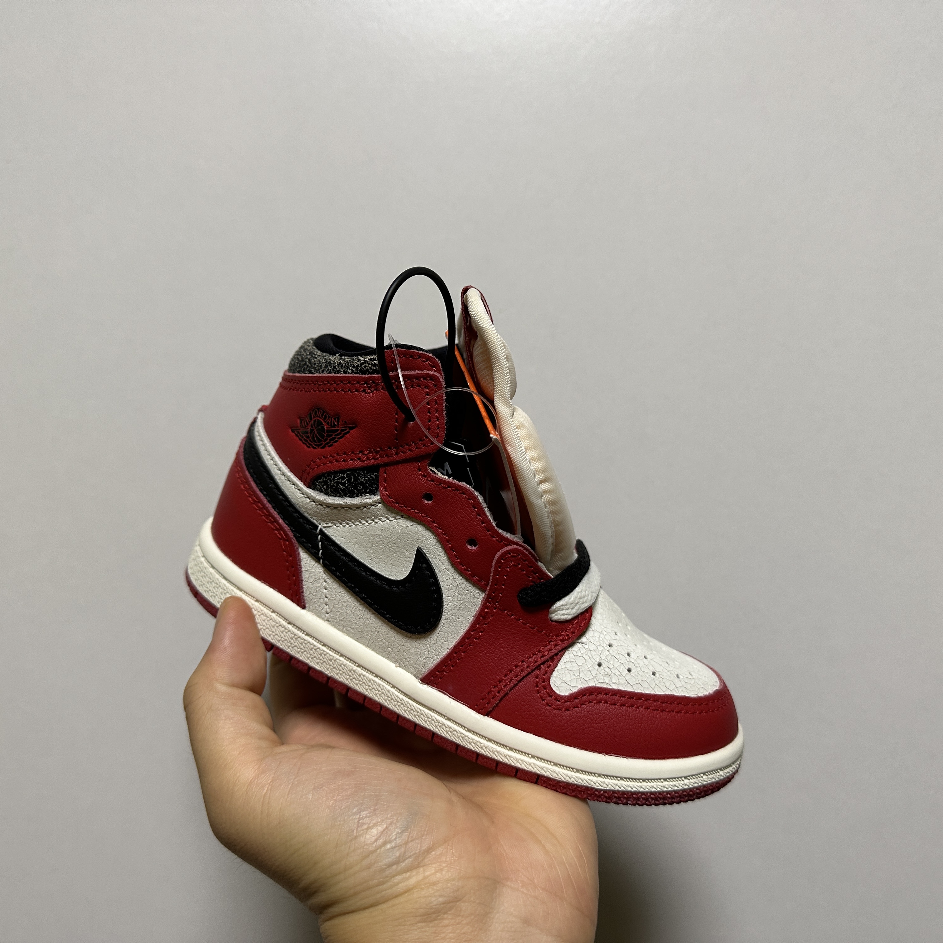 jhh9684 (@hyeon_tto) 님의 게시물 | KREAM