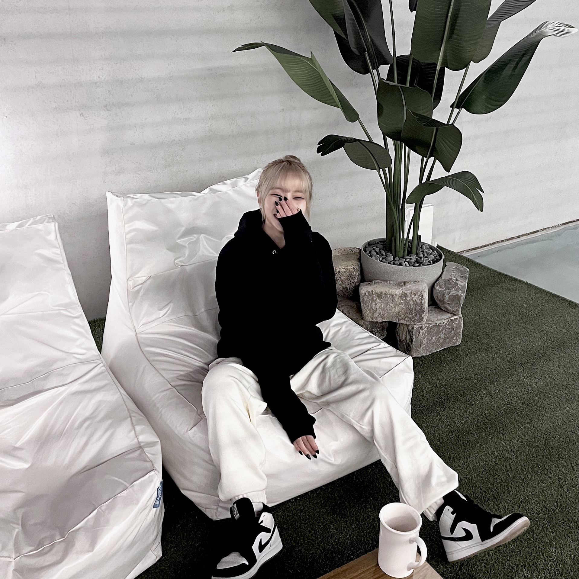 지니 (@jinihiii) 님의 게시물 | KREAM