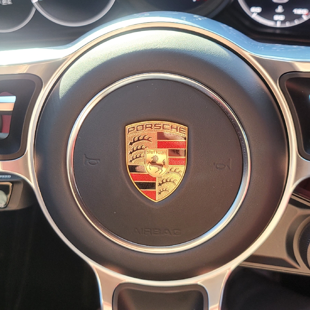 순철 (@lattepapa) 님의 게시물 | KREAM