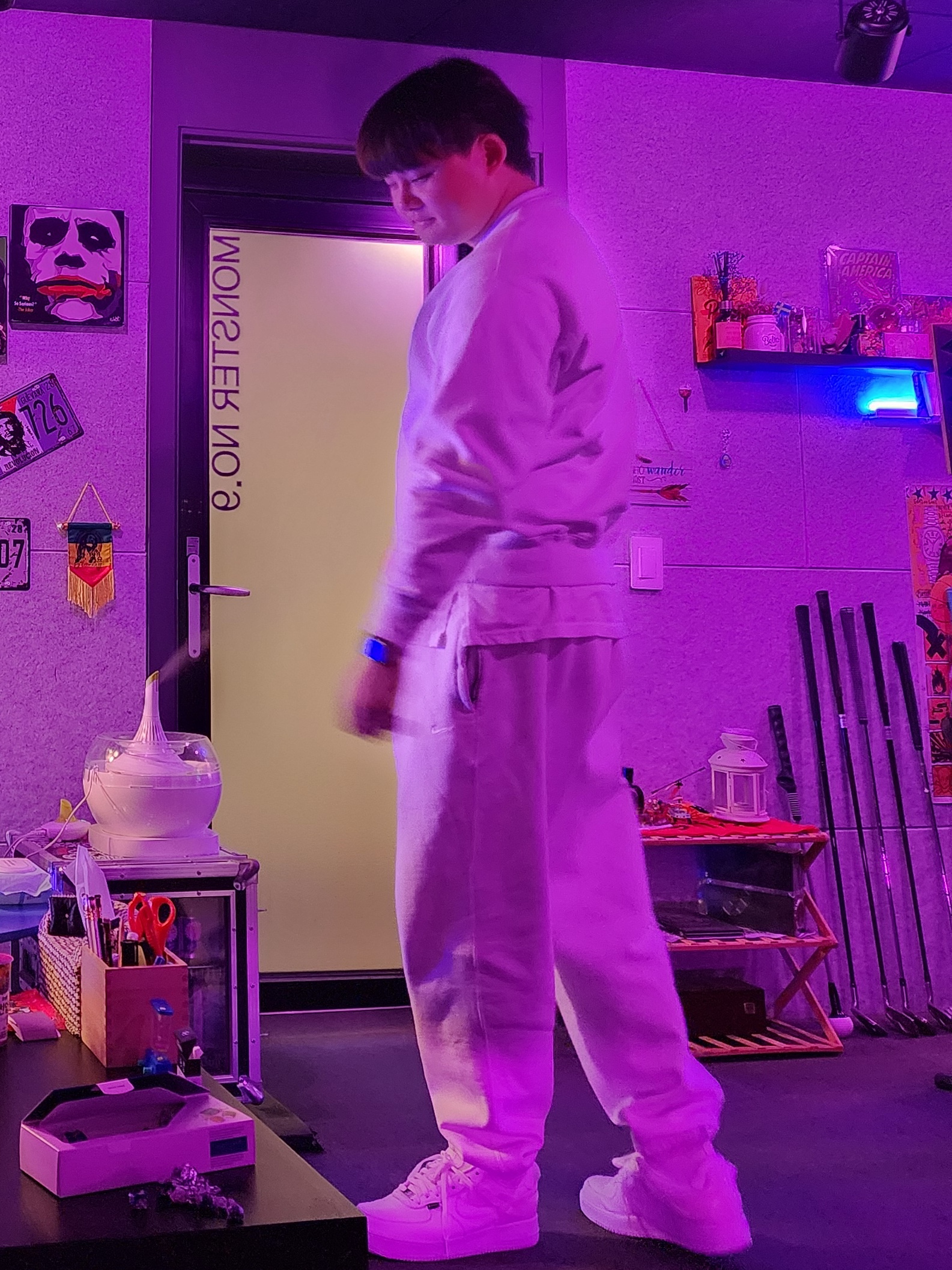 Jay Hong (@junseok2love) 님의 게시물 | KREAM