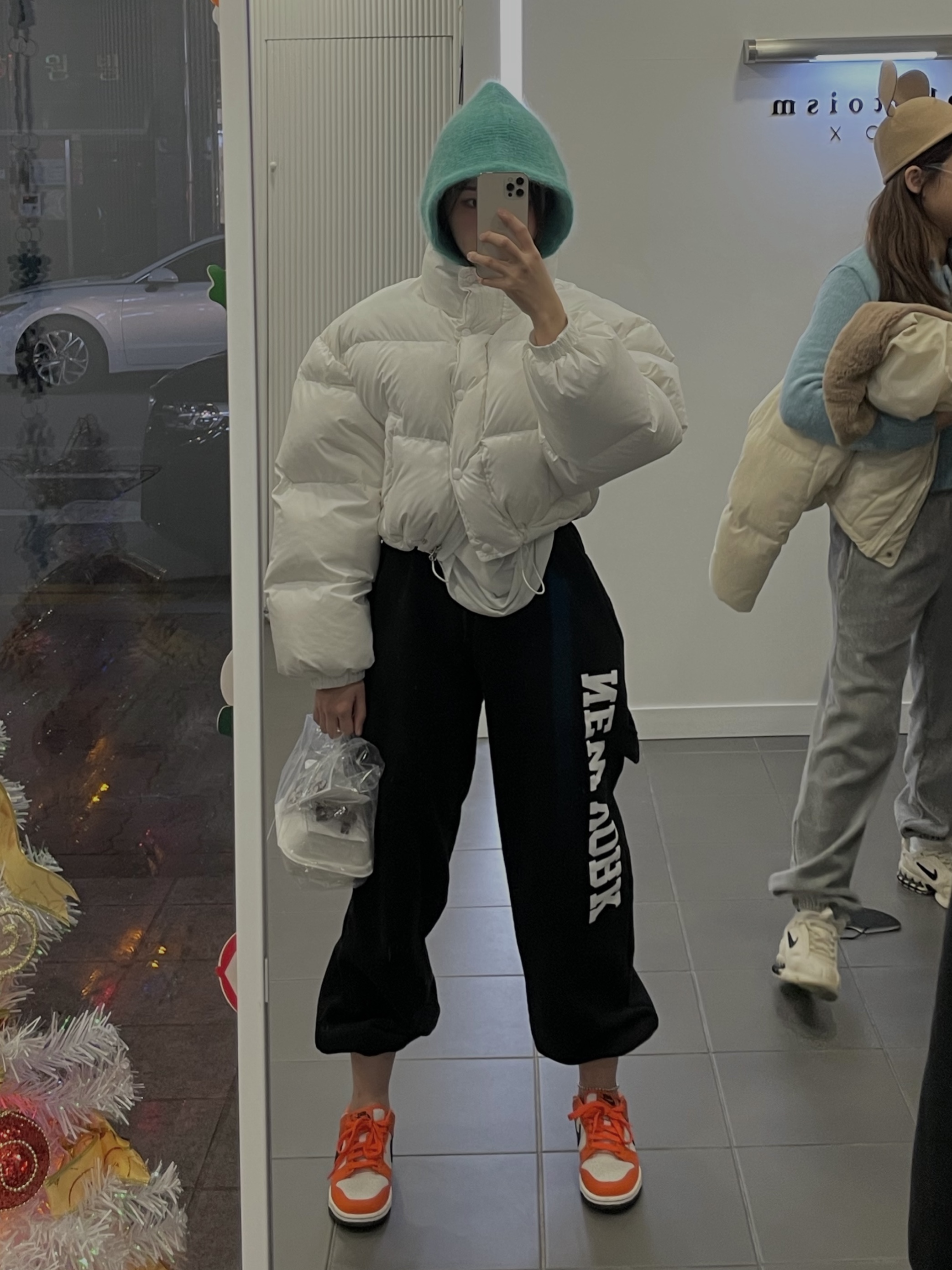 MIN JEONG (@ee.eoe) 님의 게시물 | KREAM