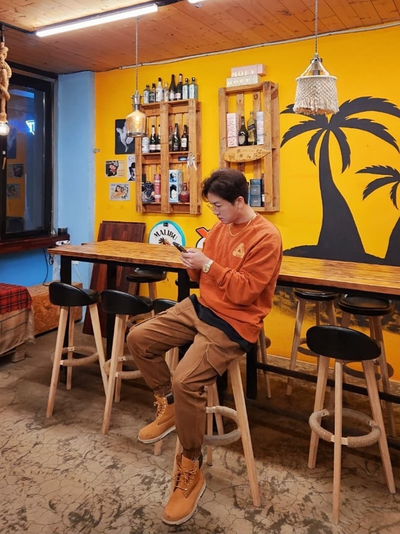 insta. chadi... (@chadi_papa) 님의 게시물 | KREAM