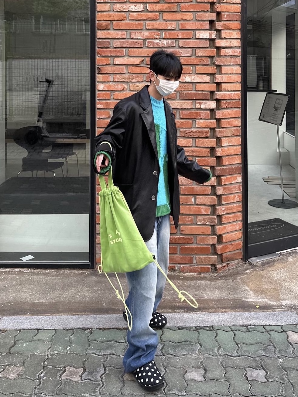 소코년 (@sonyunko) 님의 게시물 | KREAM