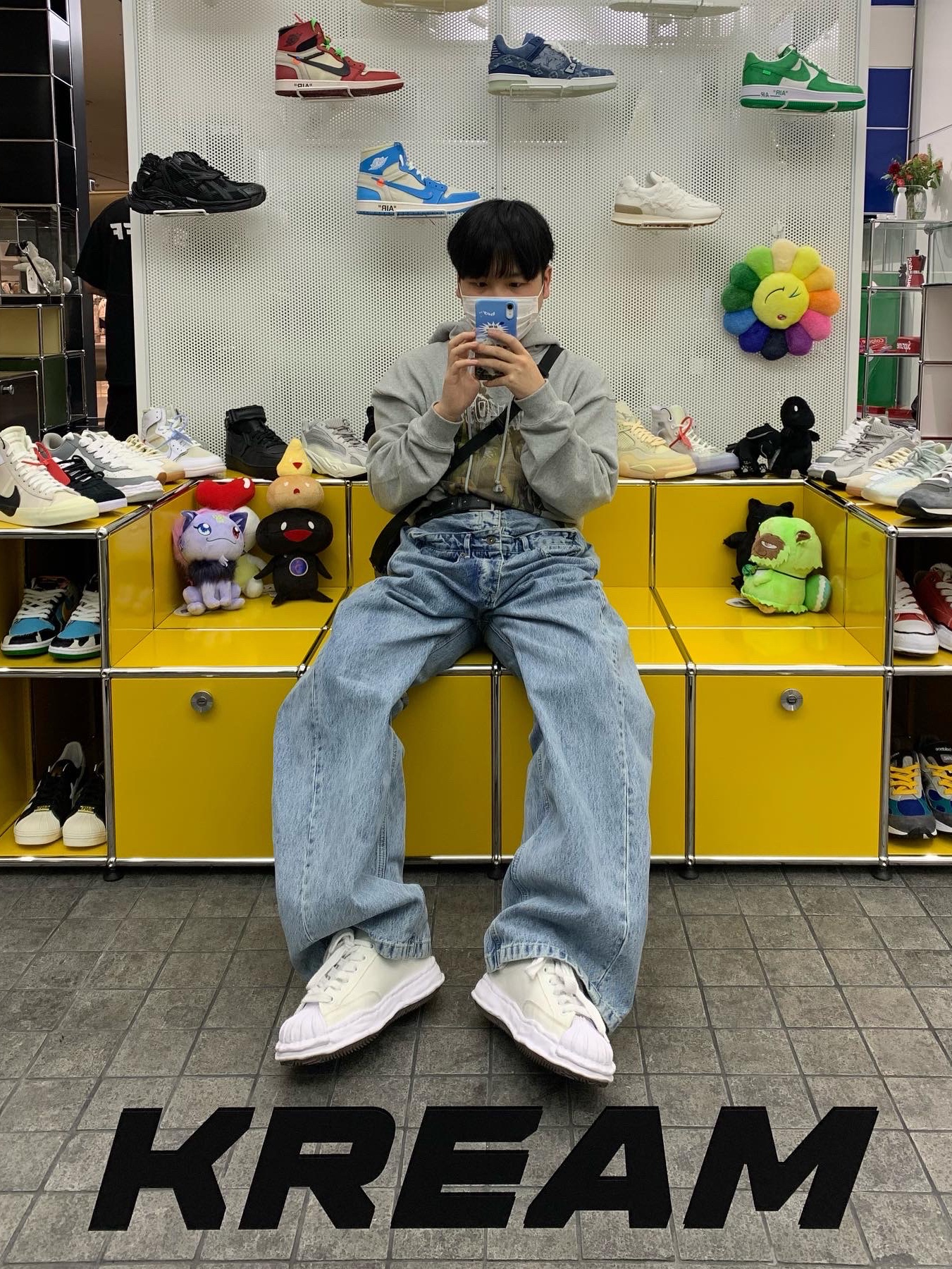 abc66830 (@_dae_kyung) 님의 게시물 | KREAM