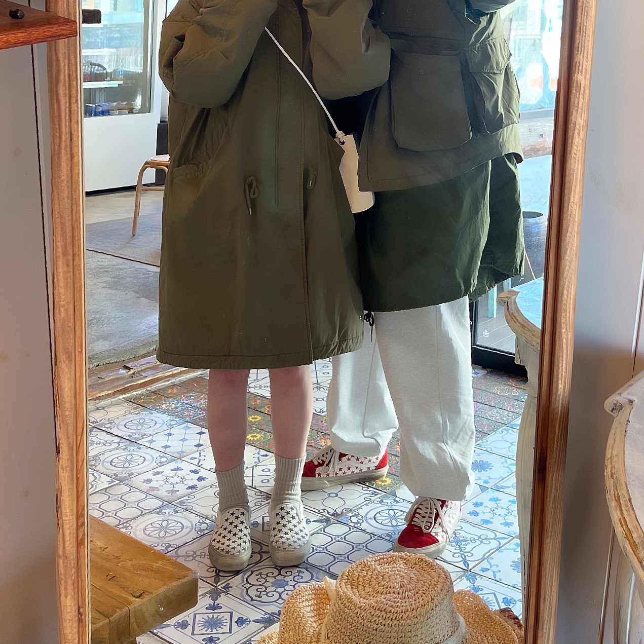 정니 (@ju.delaw) 님의 게시물 | KREAM