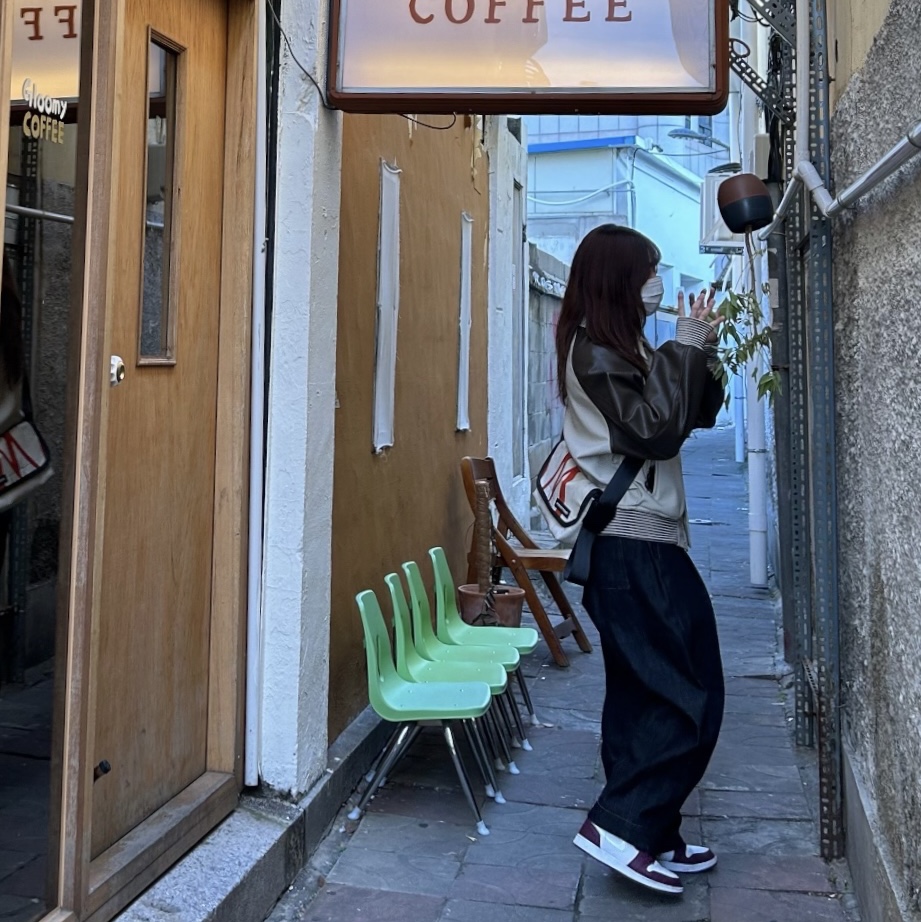 서연 (@seo__y23) 님의 게시물 | KREAM