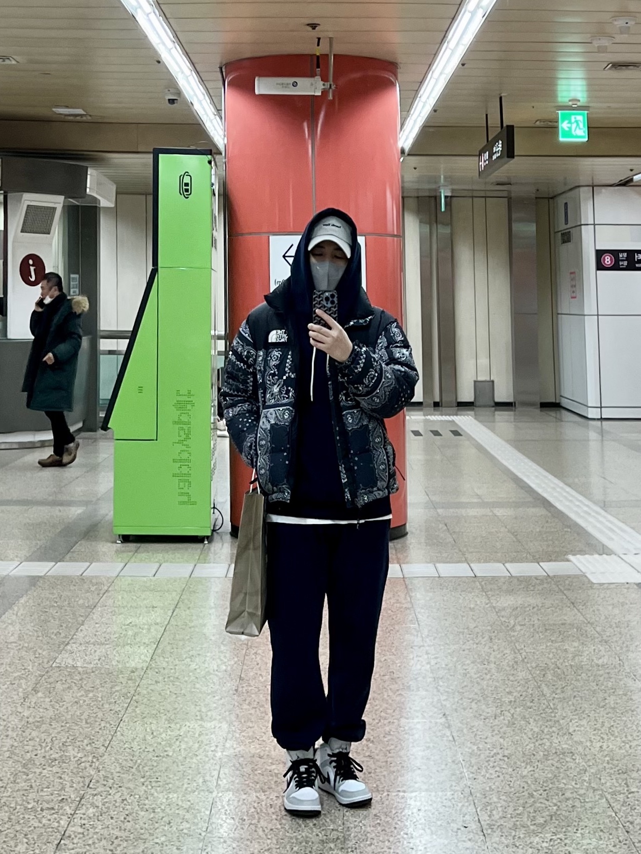 🧢👕👖 (@blue_boy) 님의 게시물 | KREAM