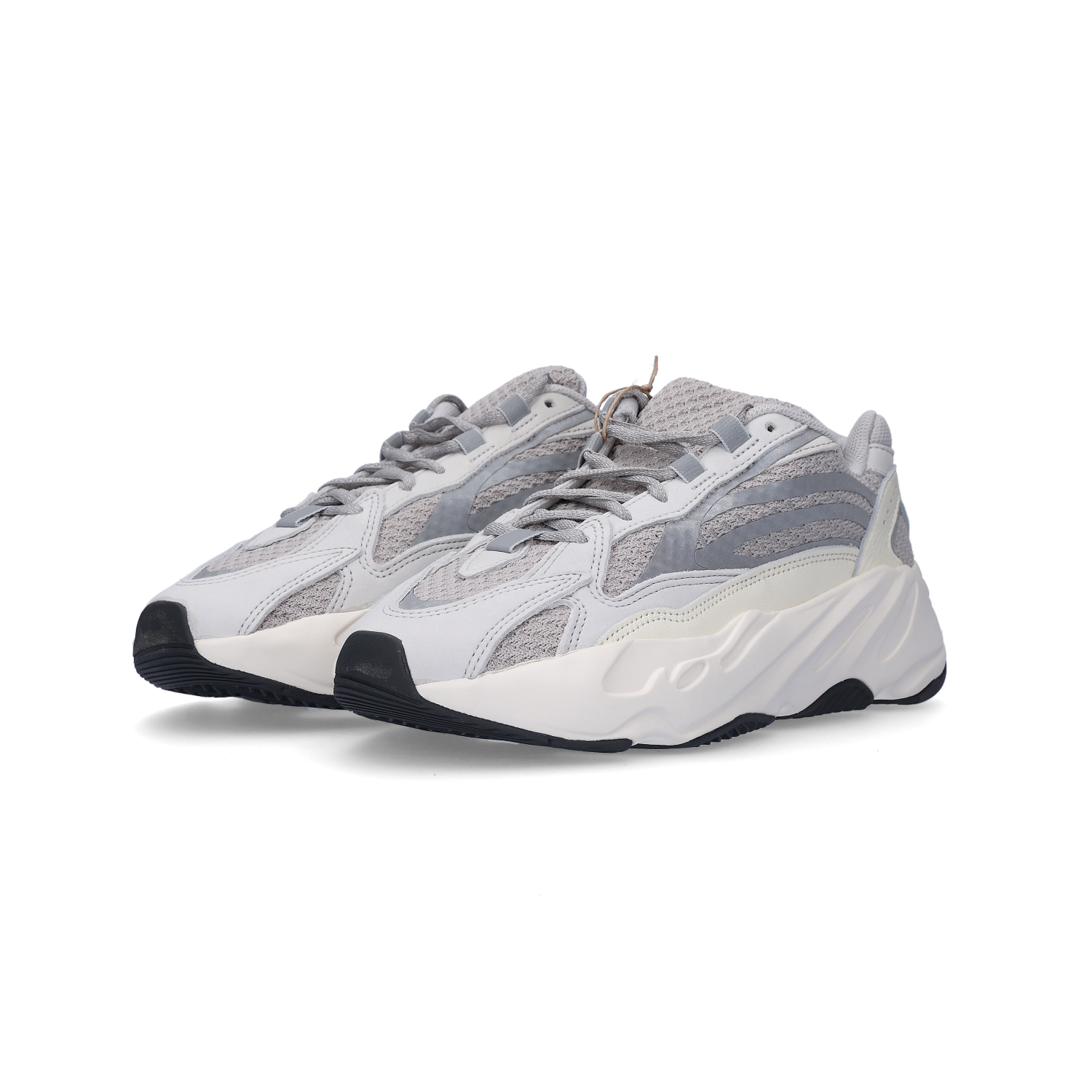 아디다스 이지 부스트 700 V2 스태틱 2022 | KREAM