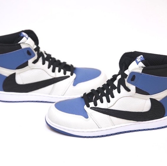 우준 (@wo__ojun) 님의 게시물 | KREAM