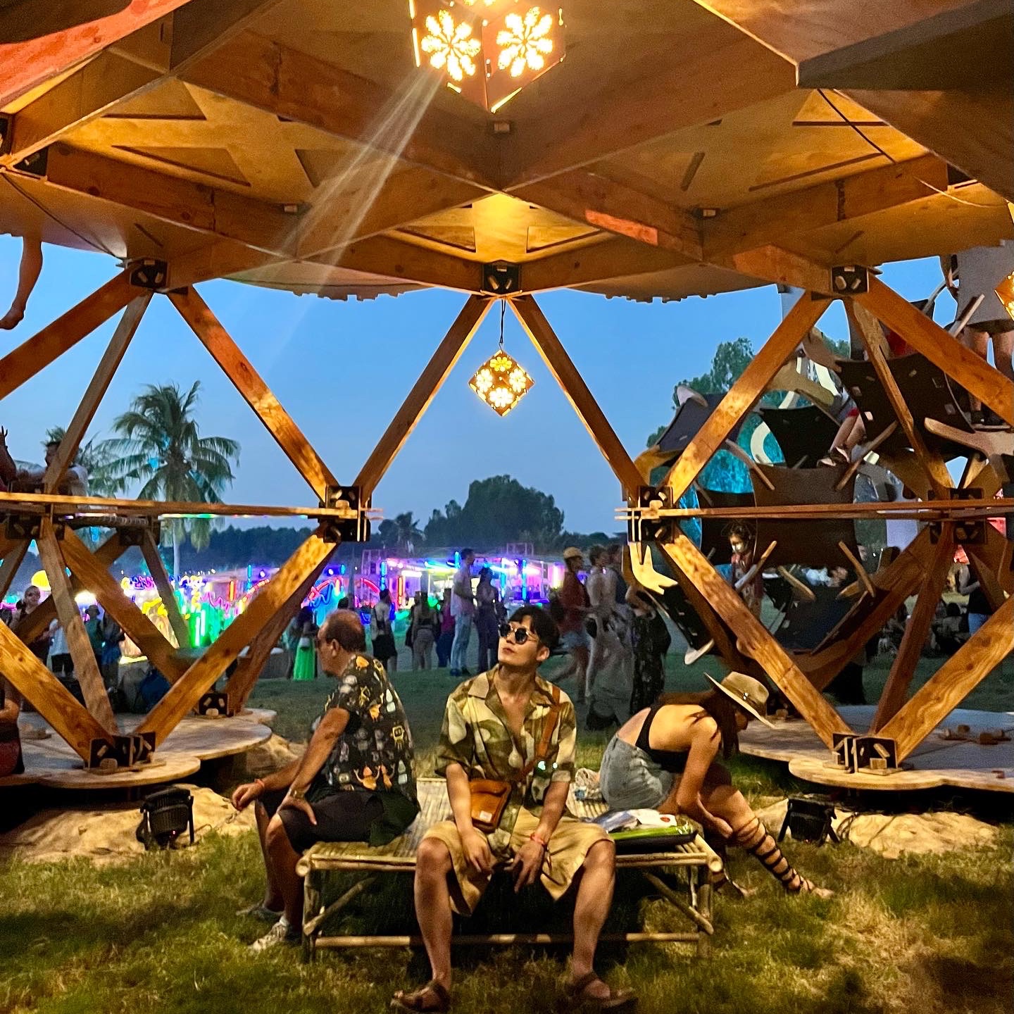 아무무 (@amoomoo) 님의 게시물 | KREAM