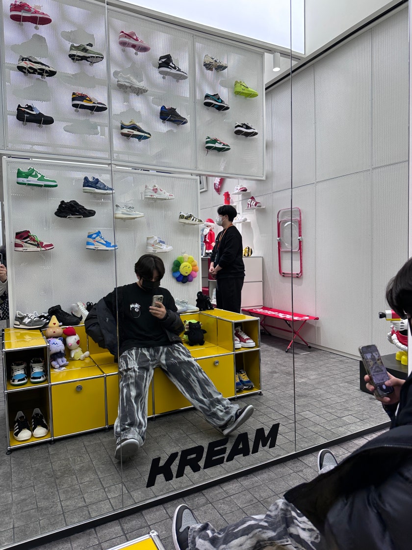 (W) Jordan 1 Mid Blac... STYLE | KREAM