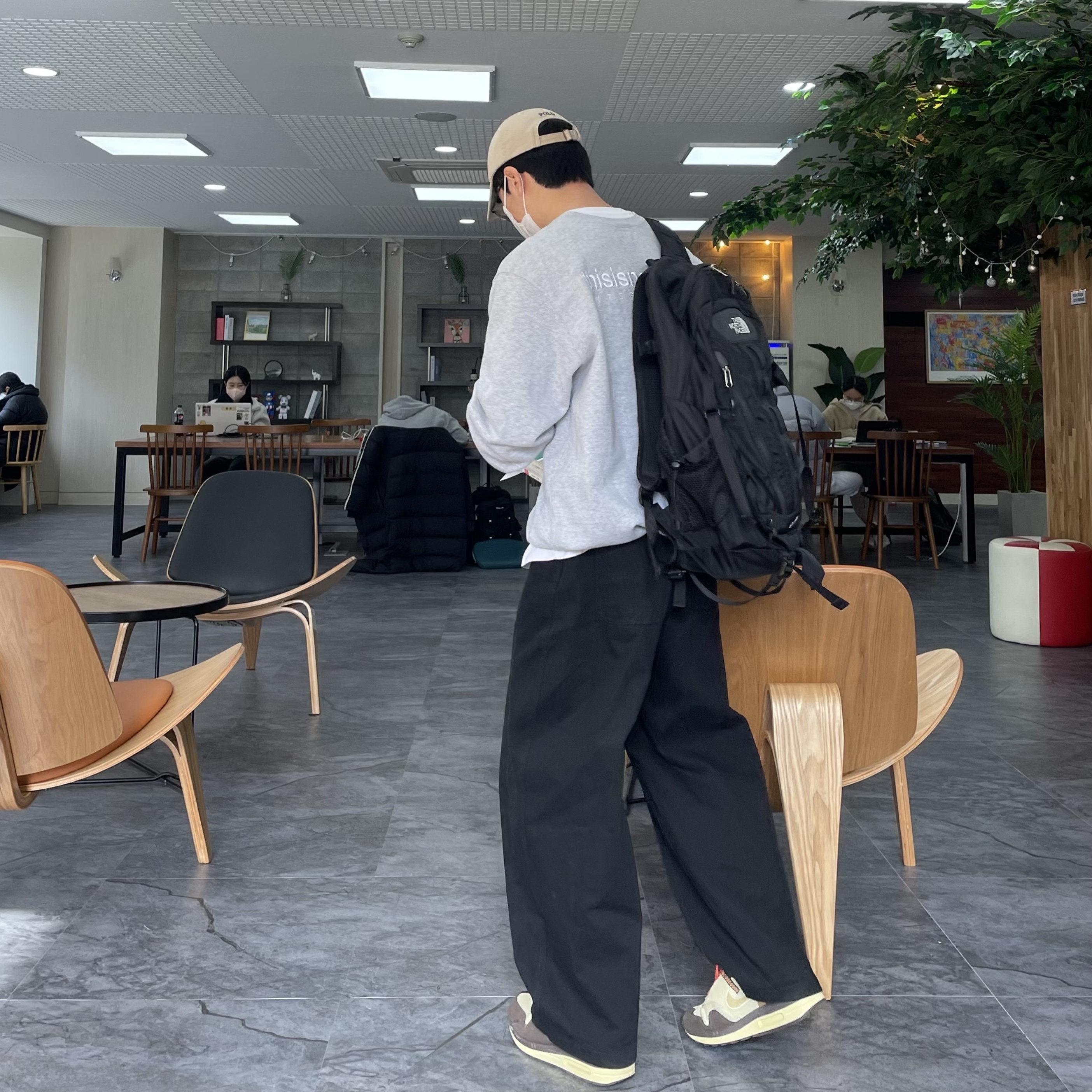 신발 좋아 인간. (@ones._.k) 님의 게시물 | KREAM