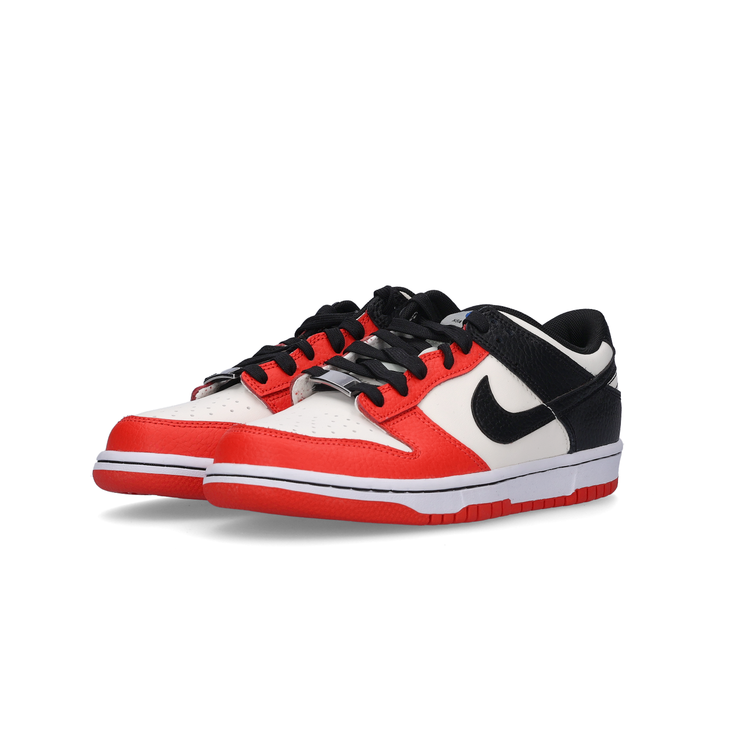 (GS) 나이키 x NBA 덩크 로우 블랙 앤 칠리 레드 | KREAM