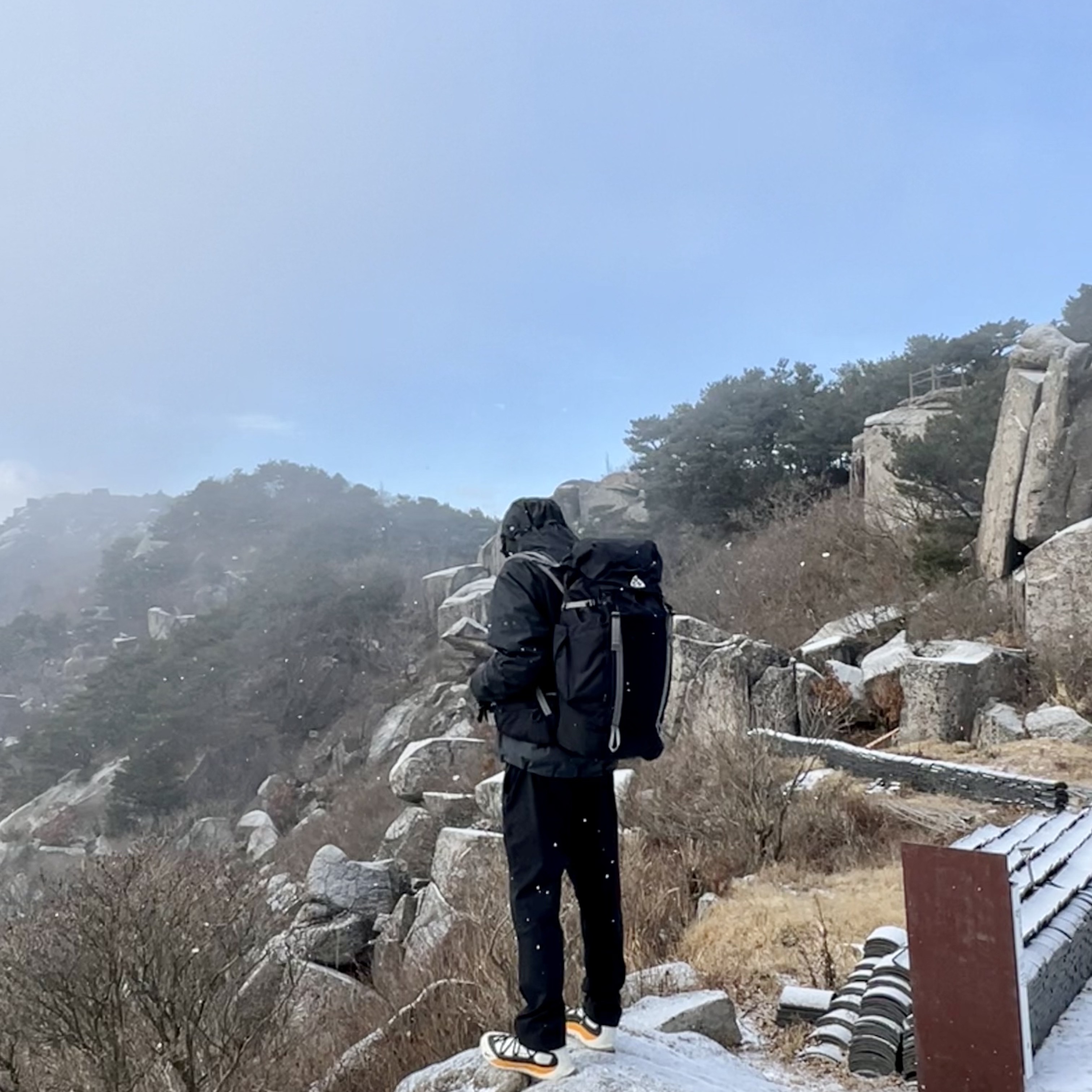 junns (@junns) 님의 게시물 | KREAM