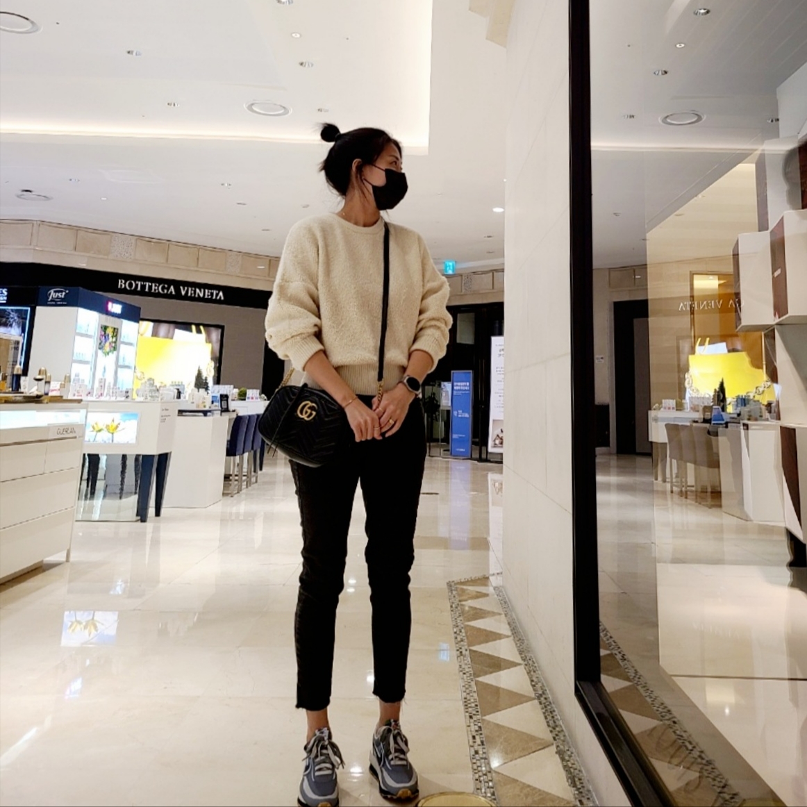 시연 (@h_syeon) 님의 게시물 | KREAM