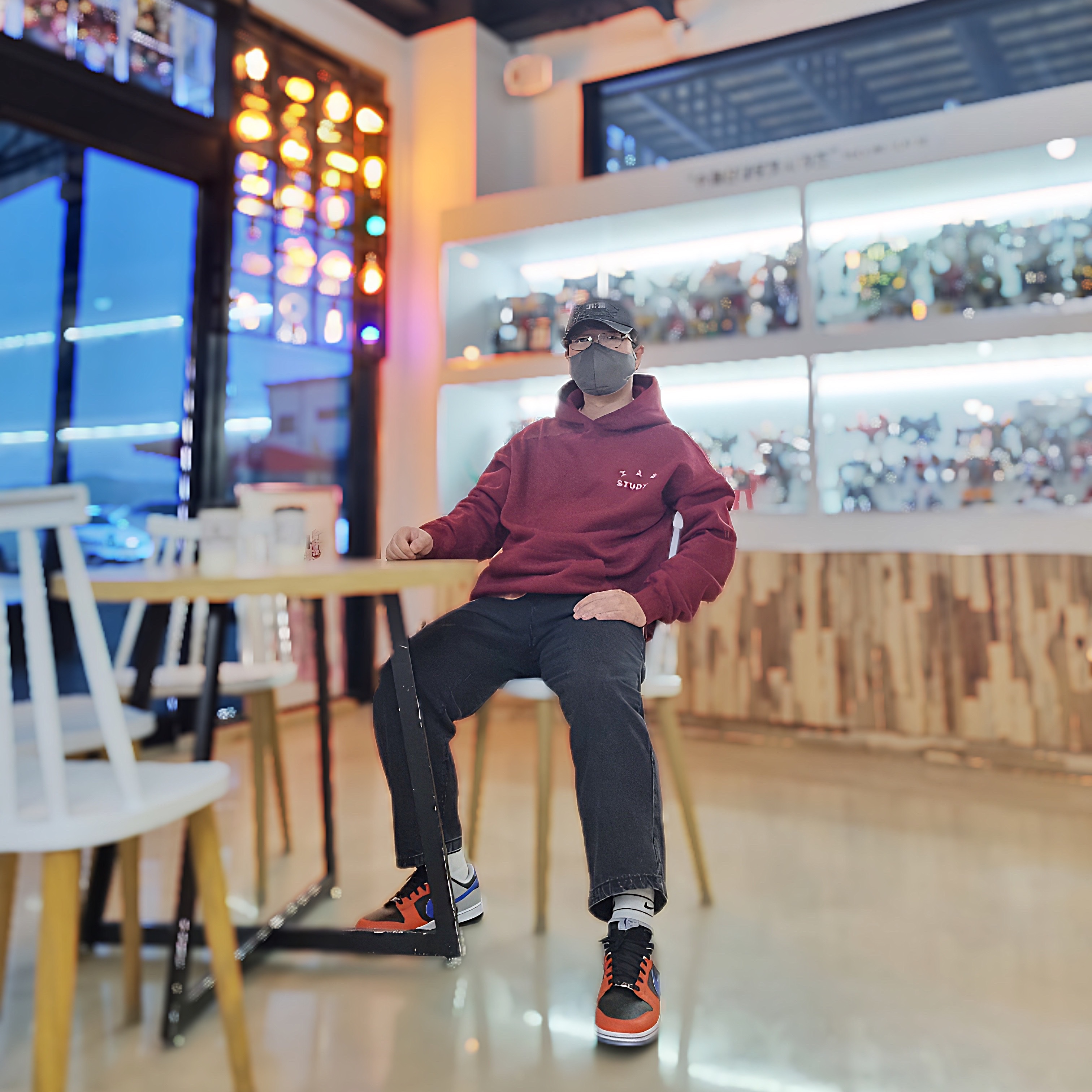 Lee (@artera) 님의 게시물 | KREAM