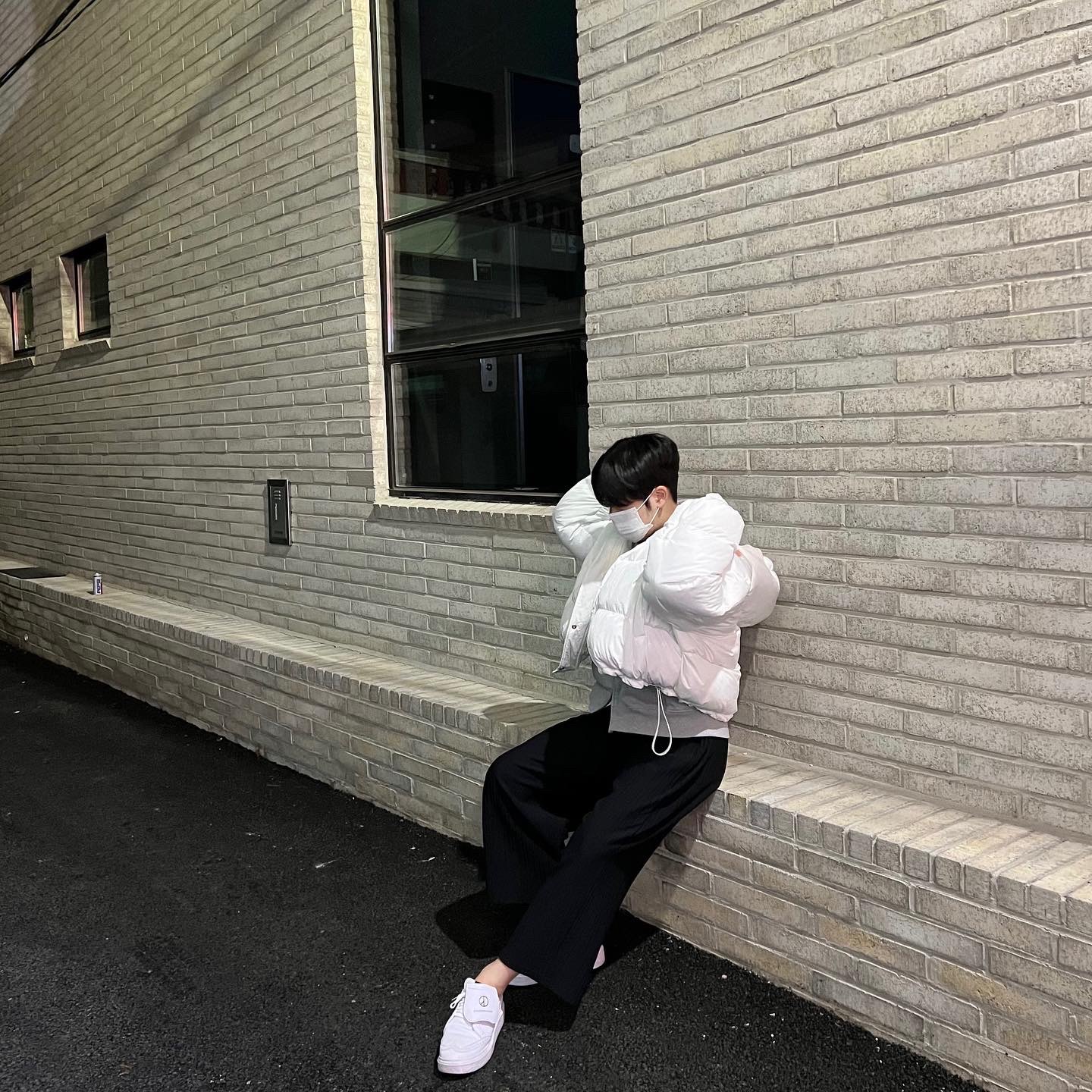 (@lv_o4_e) 님의 게시물 | KREAM