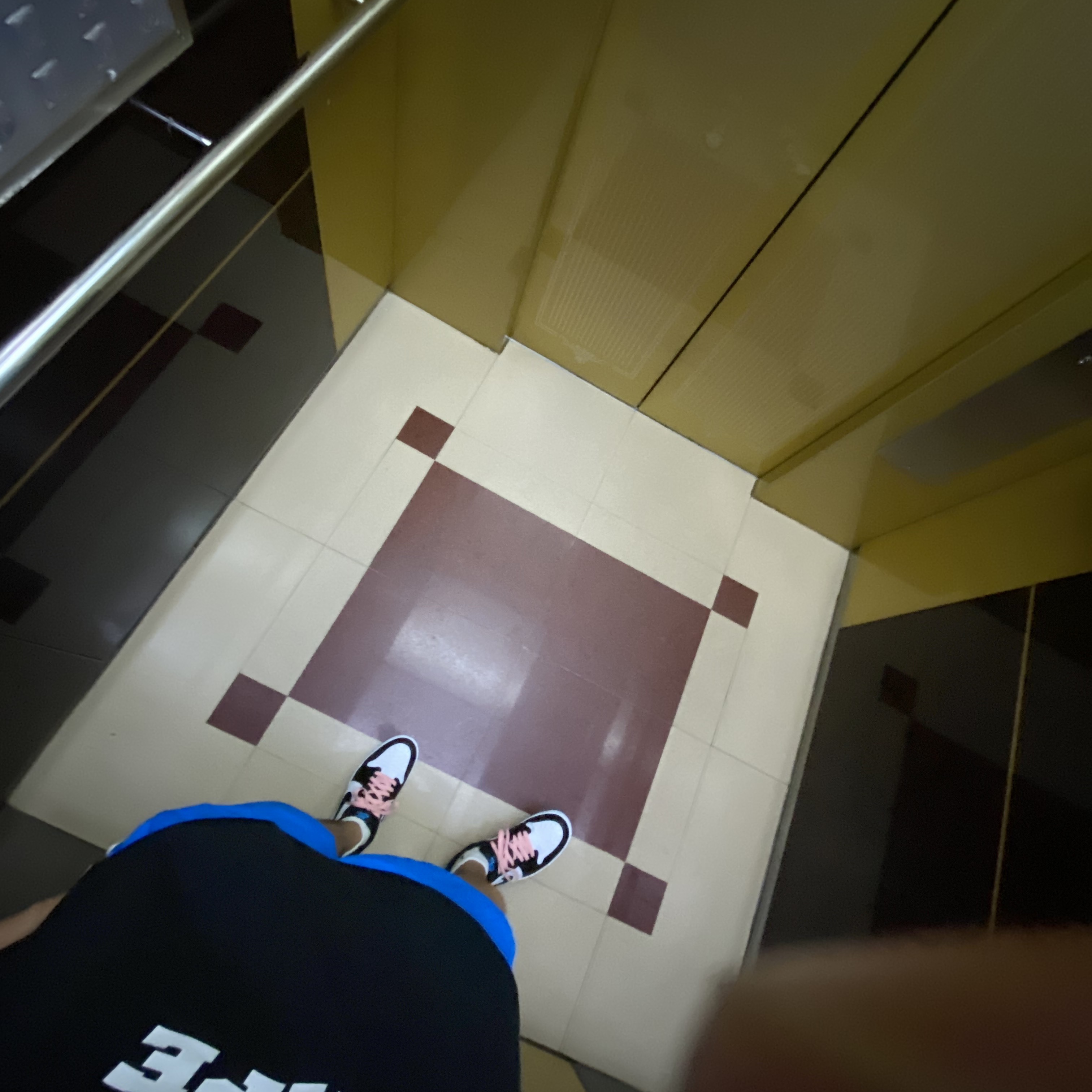 samuel’s closet (@peace_choi) 님의 게시물 | KREAM