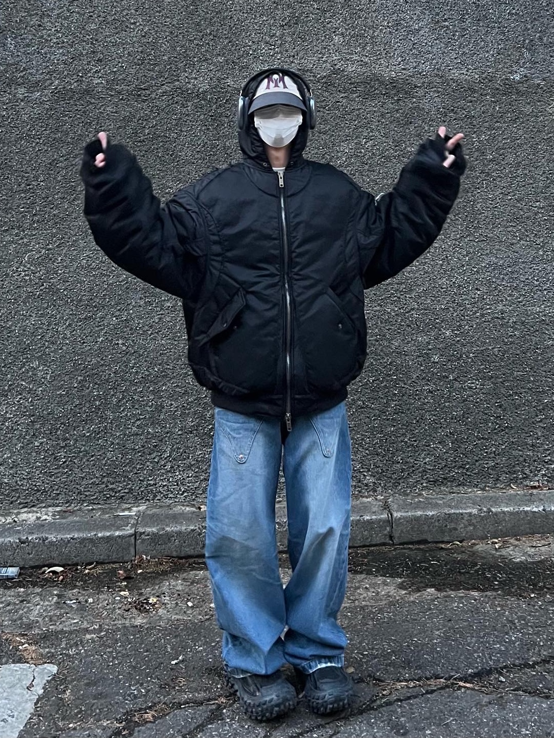 소코년 (@sonyunko) 님의 게시물 | KREAM