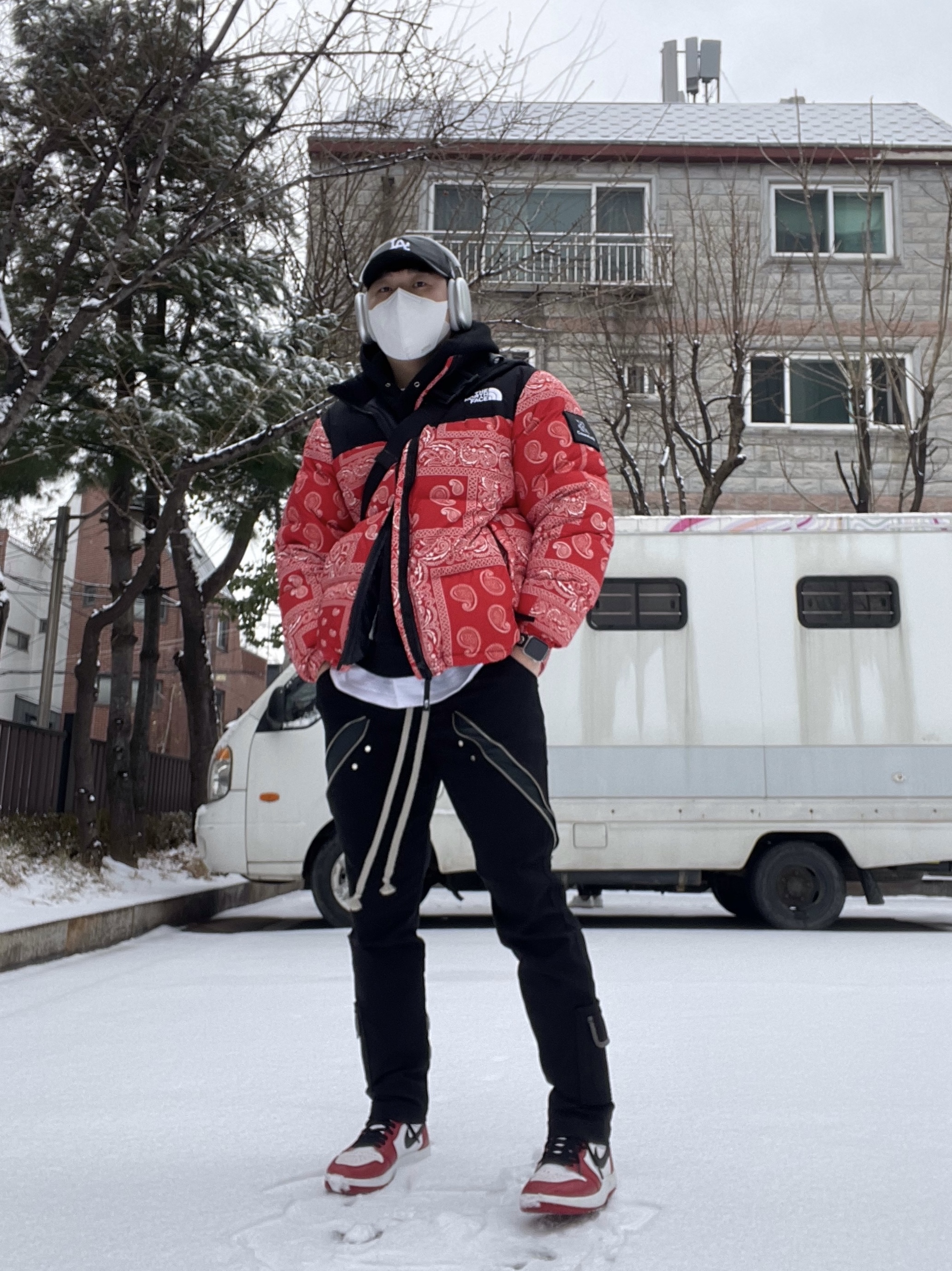 짜스 (@sub2_93) 님의 게시물 | KREAM