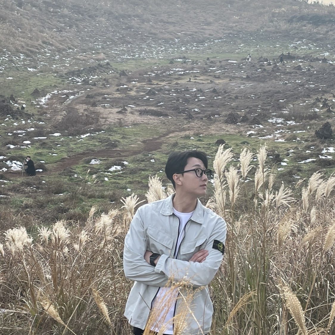 h_yun_wo0 (@b7u1sg) 님의 게시물 | KREAM