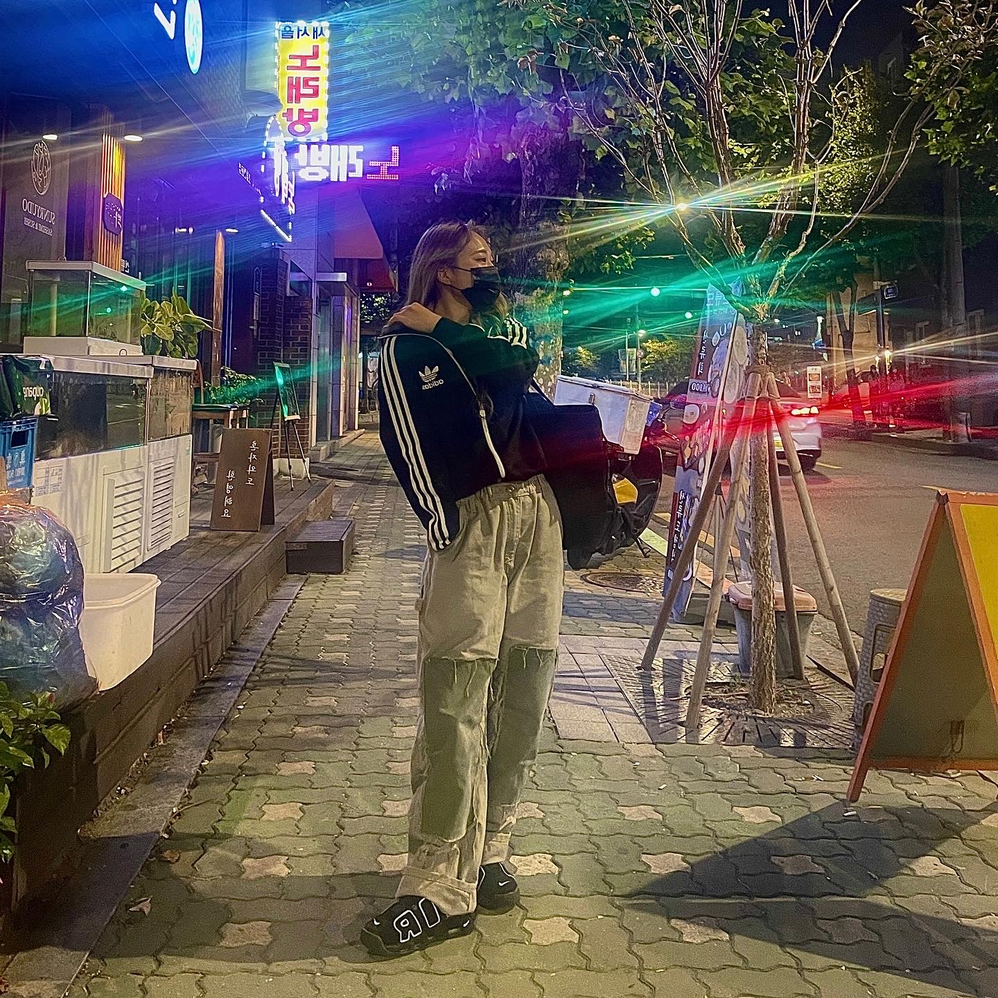 두나 (@_d2_n4) 님의 게시물 | KREAM