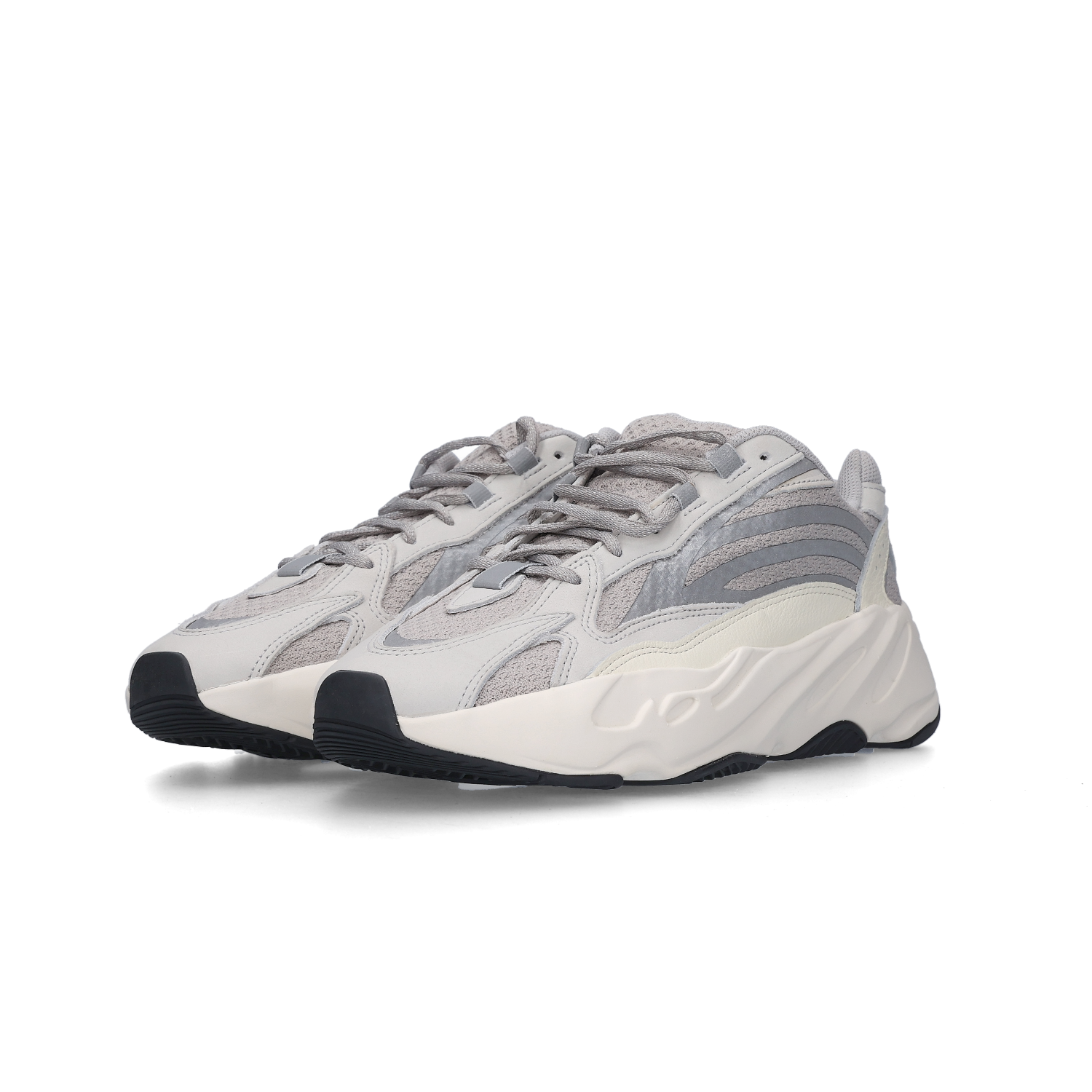 아디다스 이지 부스트 700 V2 스태틱 2022 | KREAM