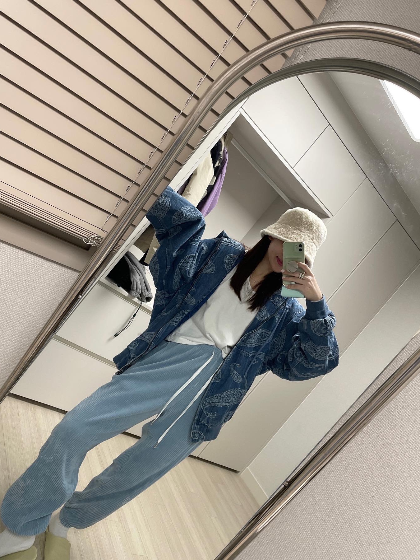 실버컴퍼니 (@cho_silver) 님의 게시물 | KREAM