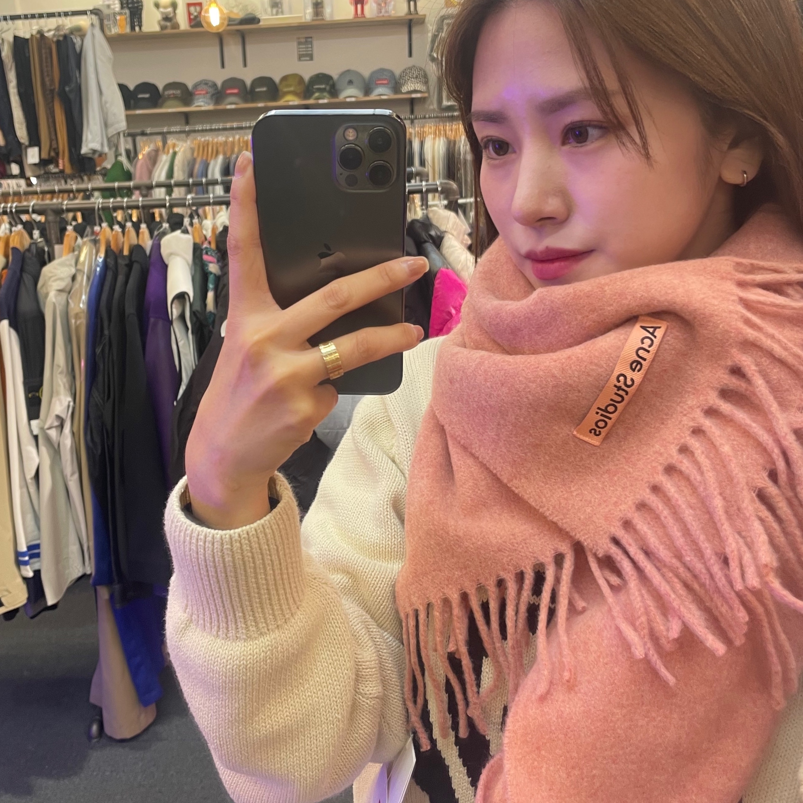 (@yeoranng) 님의 게시물 | KREAM