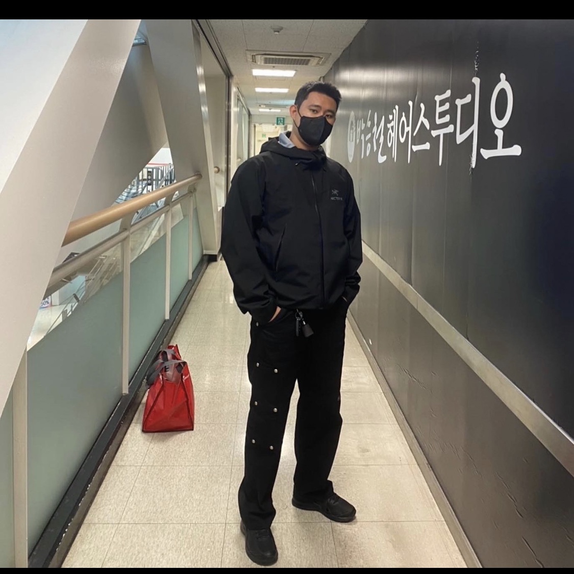 insta : jo_... (@jo__ff) 님의 게시물 | KREAM