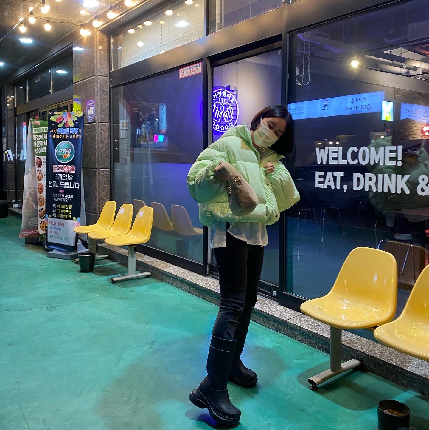 김아미 (@hoami00) 님의 게시물 | KREAM