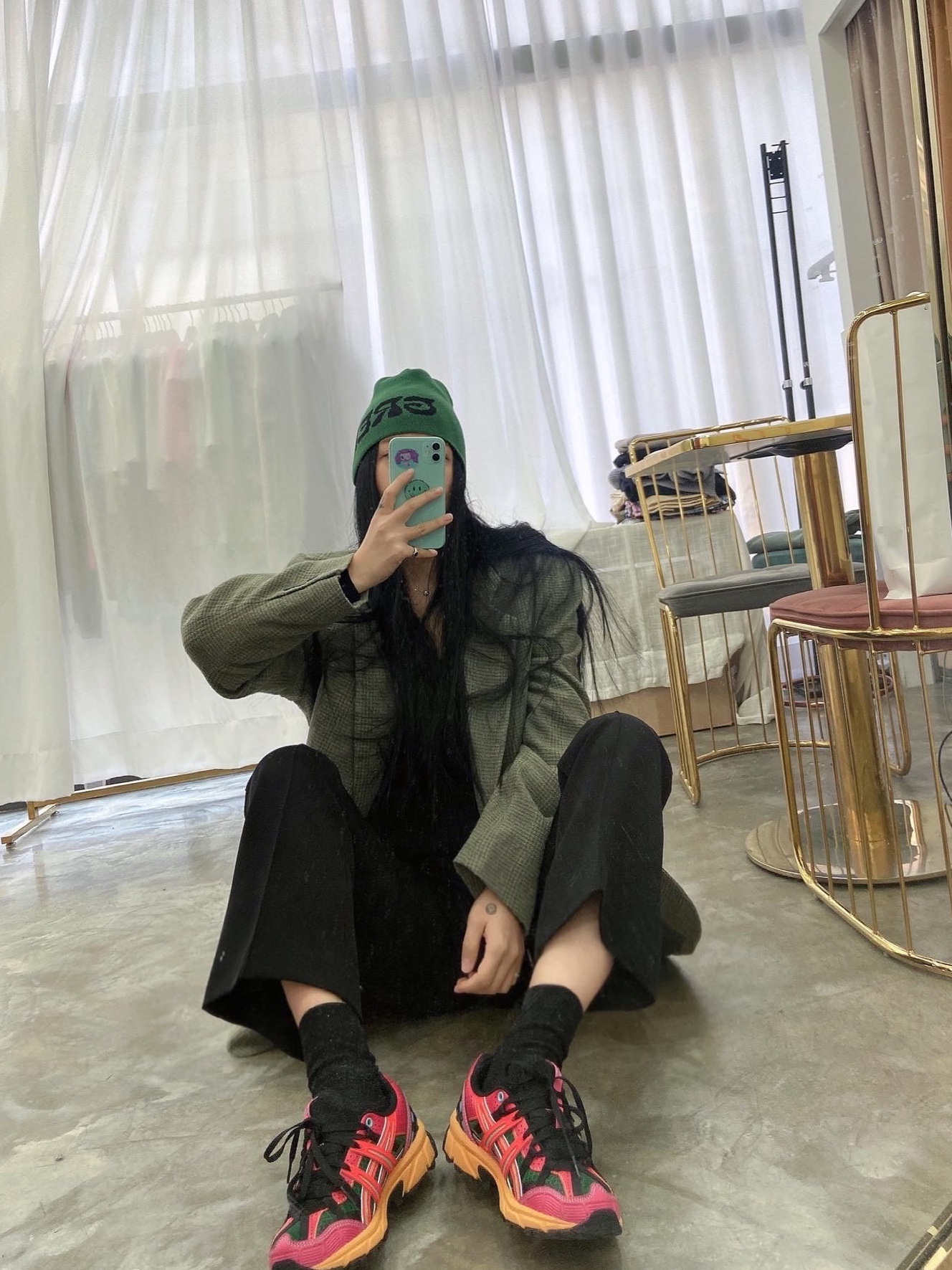 insta @gloss... (@dduvvv) 님의 게시물 | KREAM