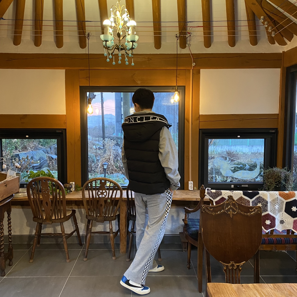 라이닭 (@oops_kwon) 님의 게시물 | KREAM