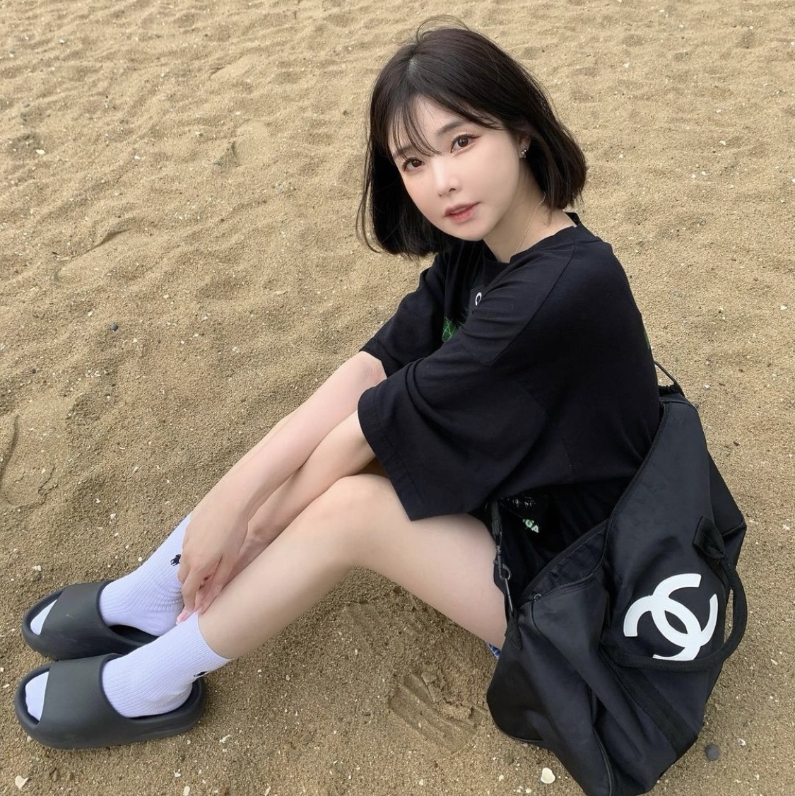 임채원 (@chaewon) 님의 게시물 | KREAM