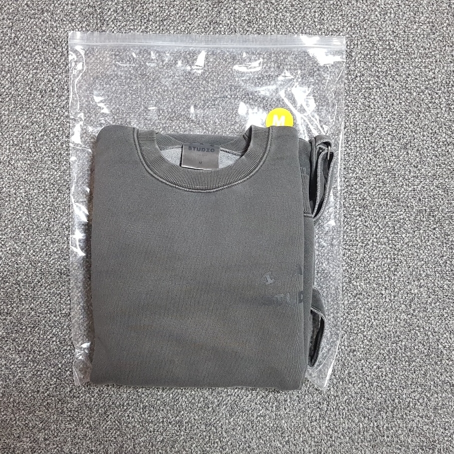 Huzzi (@h__________) 님의 게시물 | KREAM